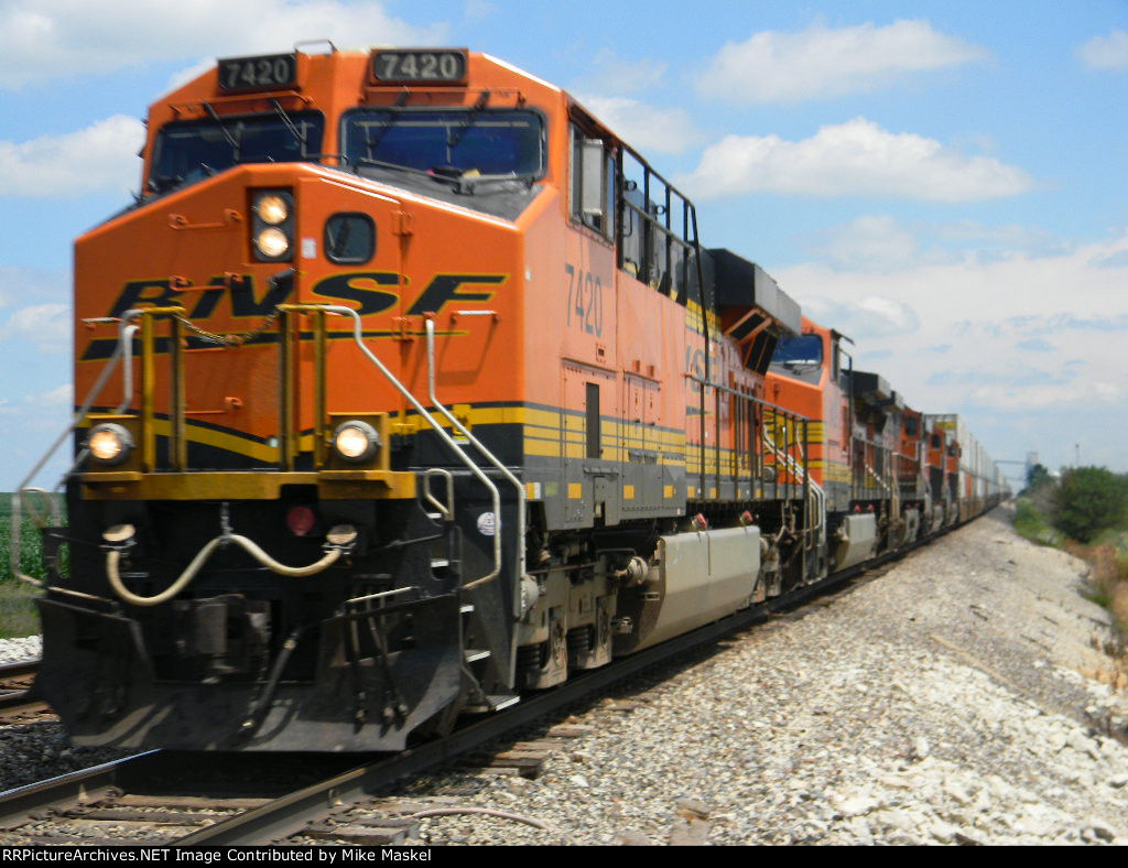 BNSF 7420